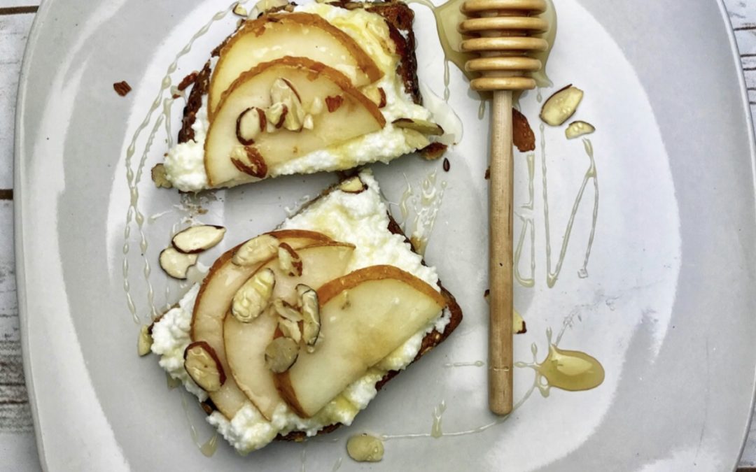 Ricotta and Pear on Pumpernickel - Heather Mangieri Nutrition